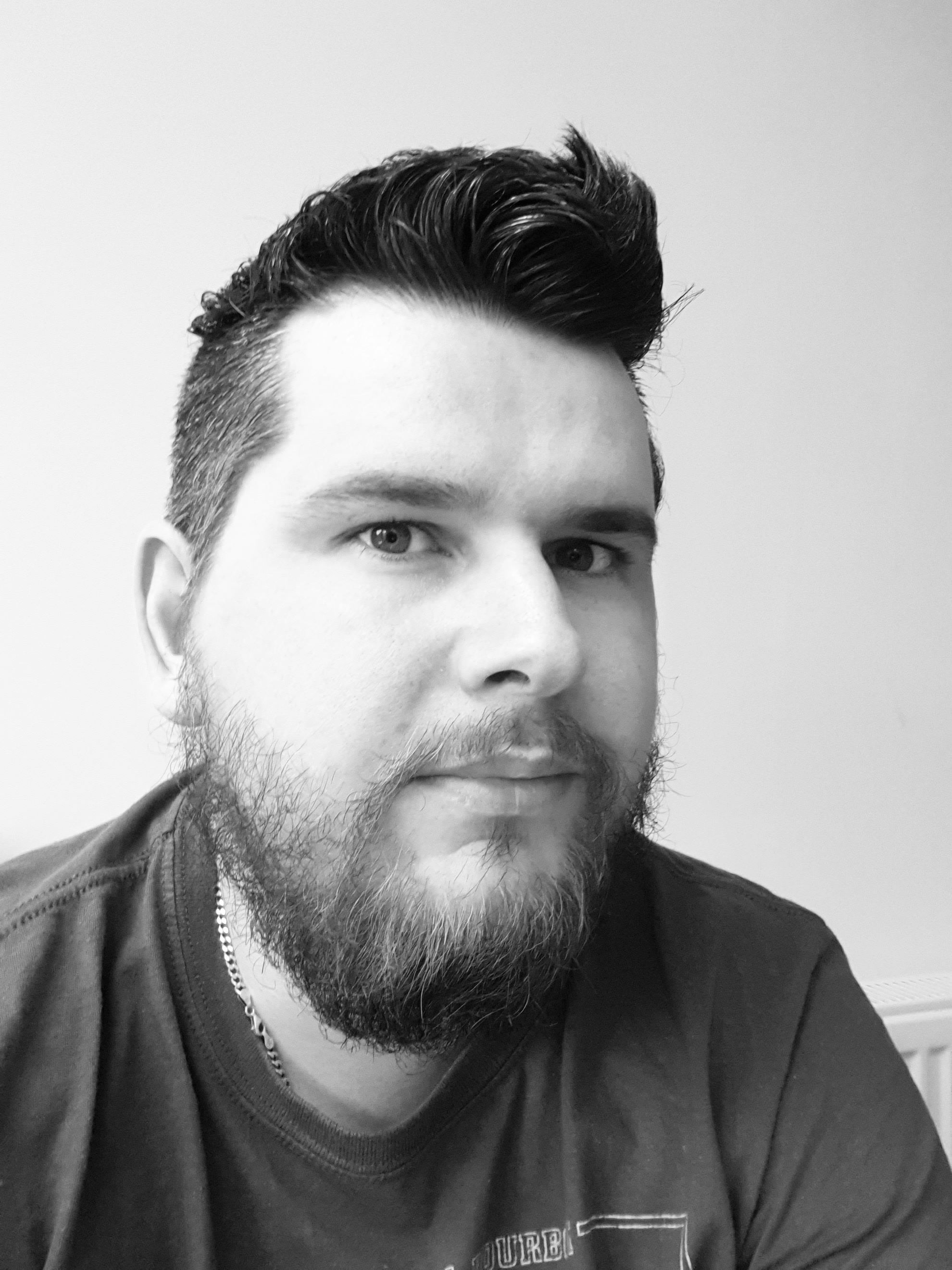 Gareth Ellis – Author
